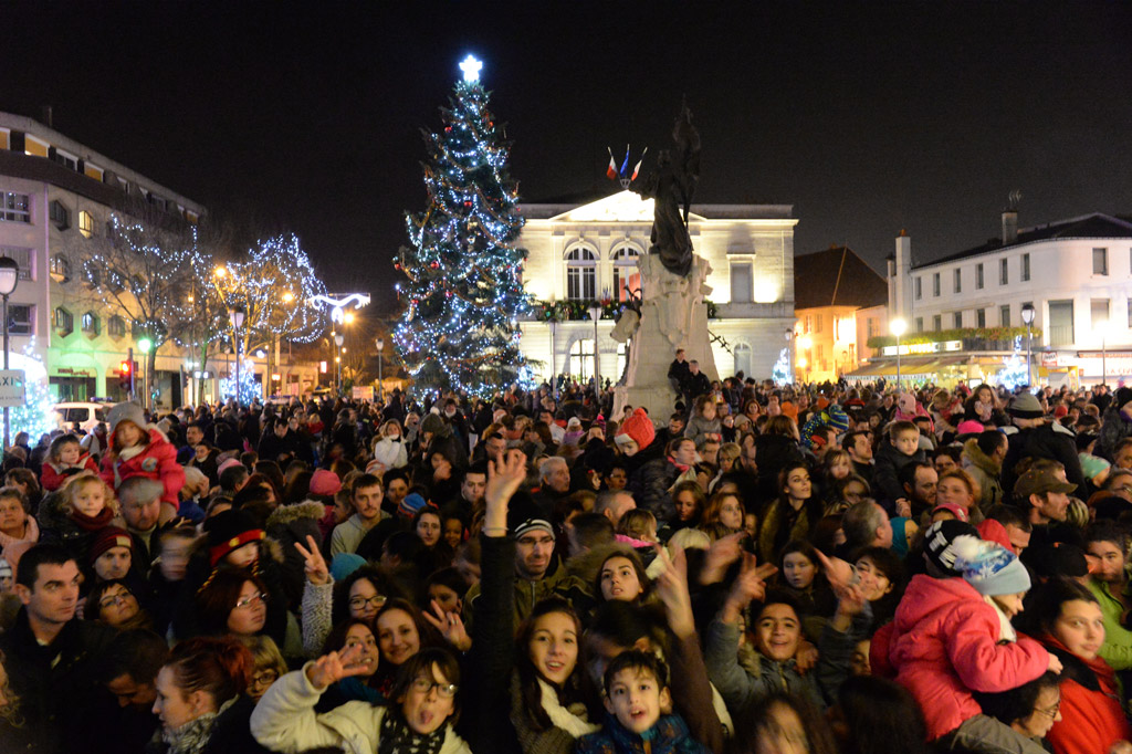 Saint Nicolas, samedi 5 décembre 2015 à Saint-Dizier Saint Nicolas, samedi 5 décembre 2015 à Saint-Dizier
